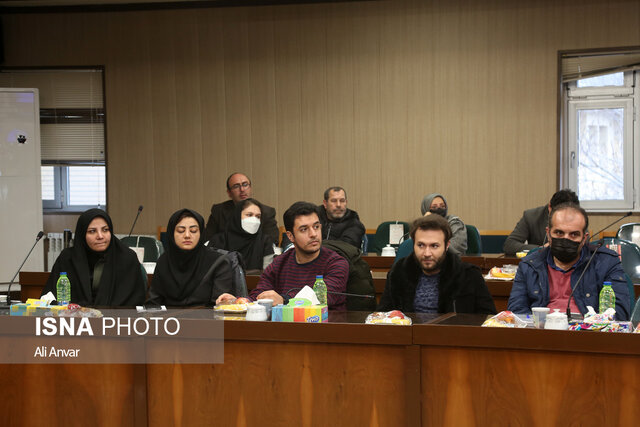 نشست معاون رئیس جمهور و رئیس سازمان حفاظت محیط زیست با فعالان محیط زیست
