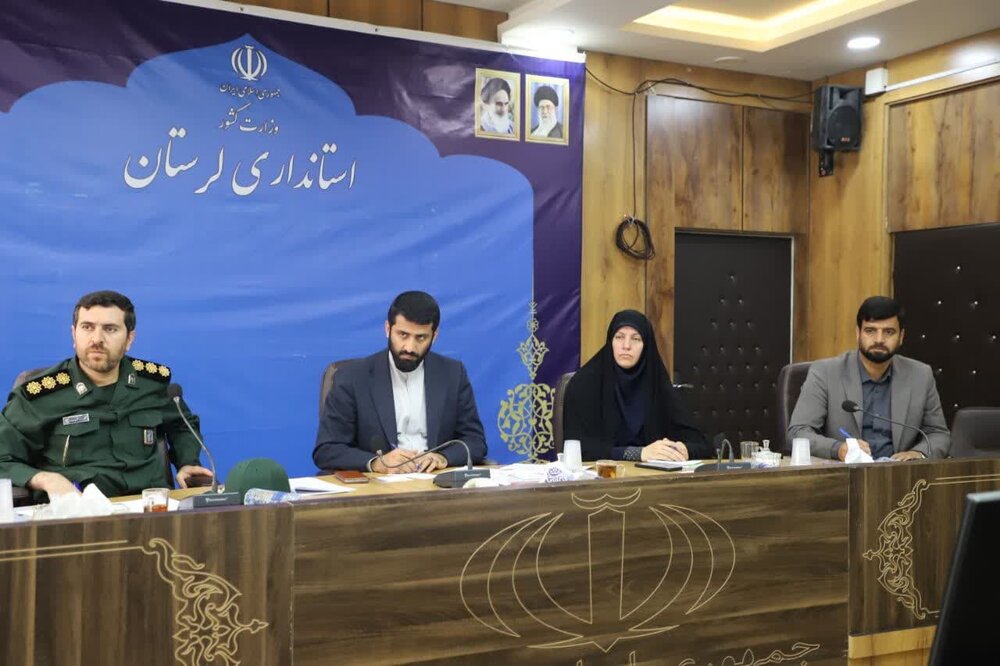 پرداختن به شخصیت امام خمینی ره مصداق اصیل حرکت انقلاب اسلامی است ایسنا